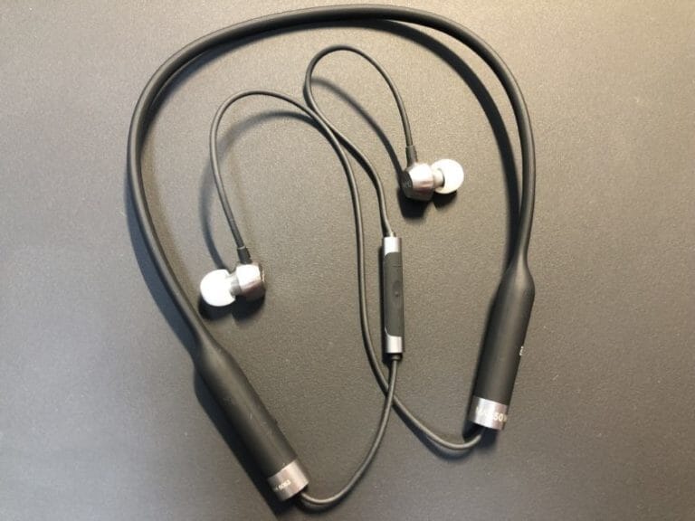 【RHA MA650 Wirelessレビュー】RHAのおすすめBluetoothイヤホンMA650 Wirelessの使用感を徹底評価。ワイヤレスならではの装着感やペアリング方法など使い方もご紹介。